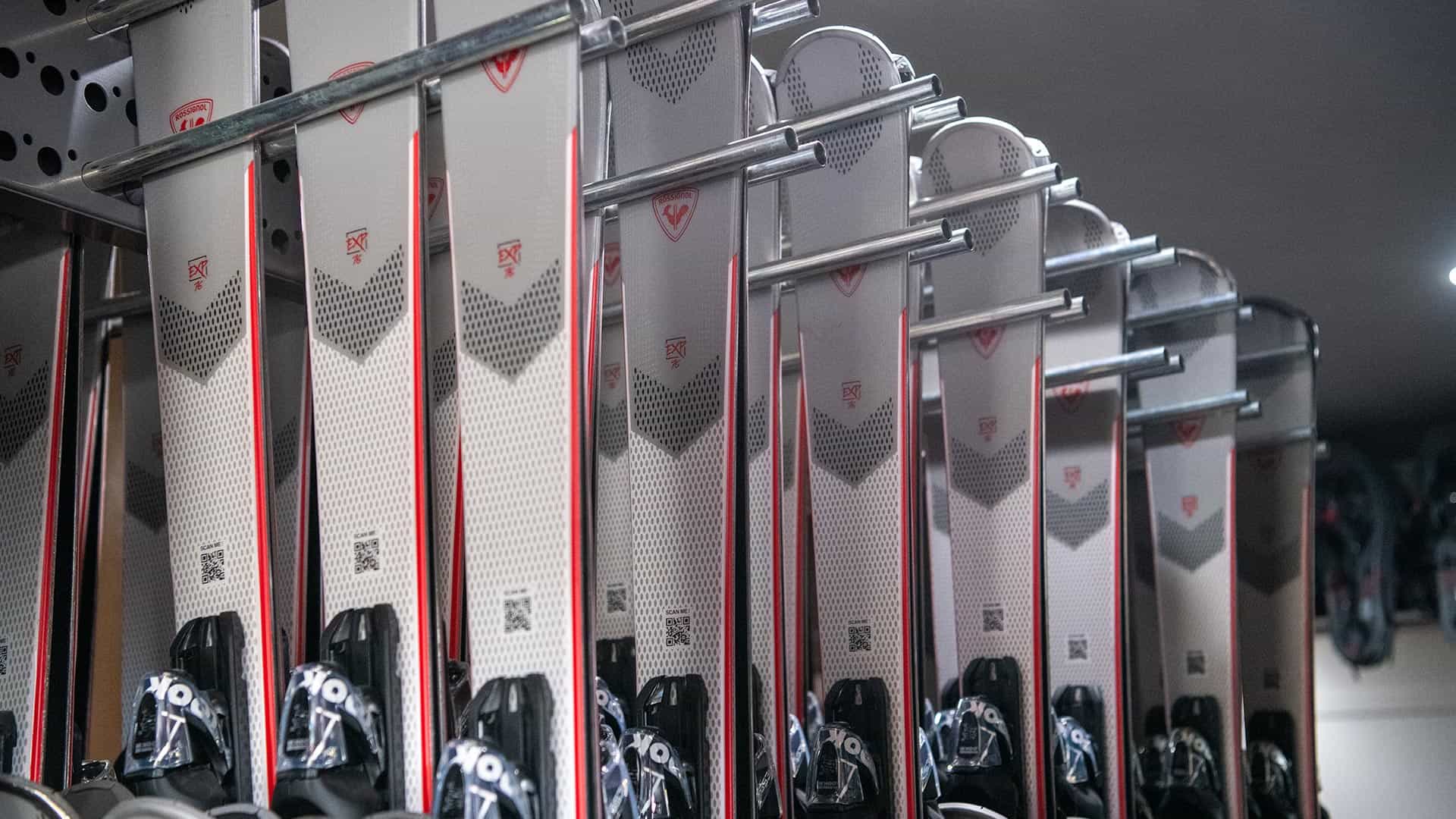 Beginner Snowboard & Ski Rentals | Crystal Mountain